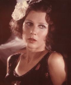 Mews Small – Películas, biografías y listas en MUBI