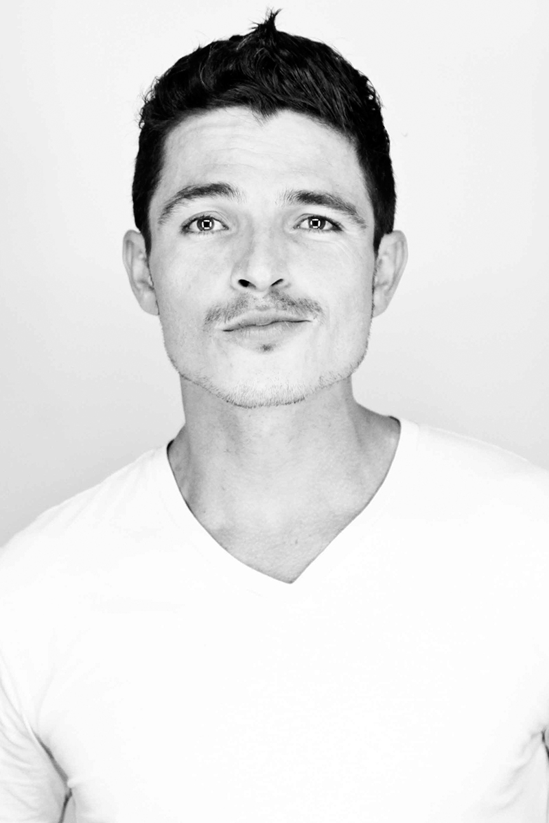 Anderson Ballesteros – Films, Biografieën en Lijsten op MUBI