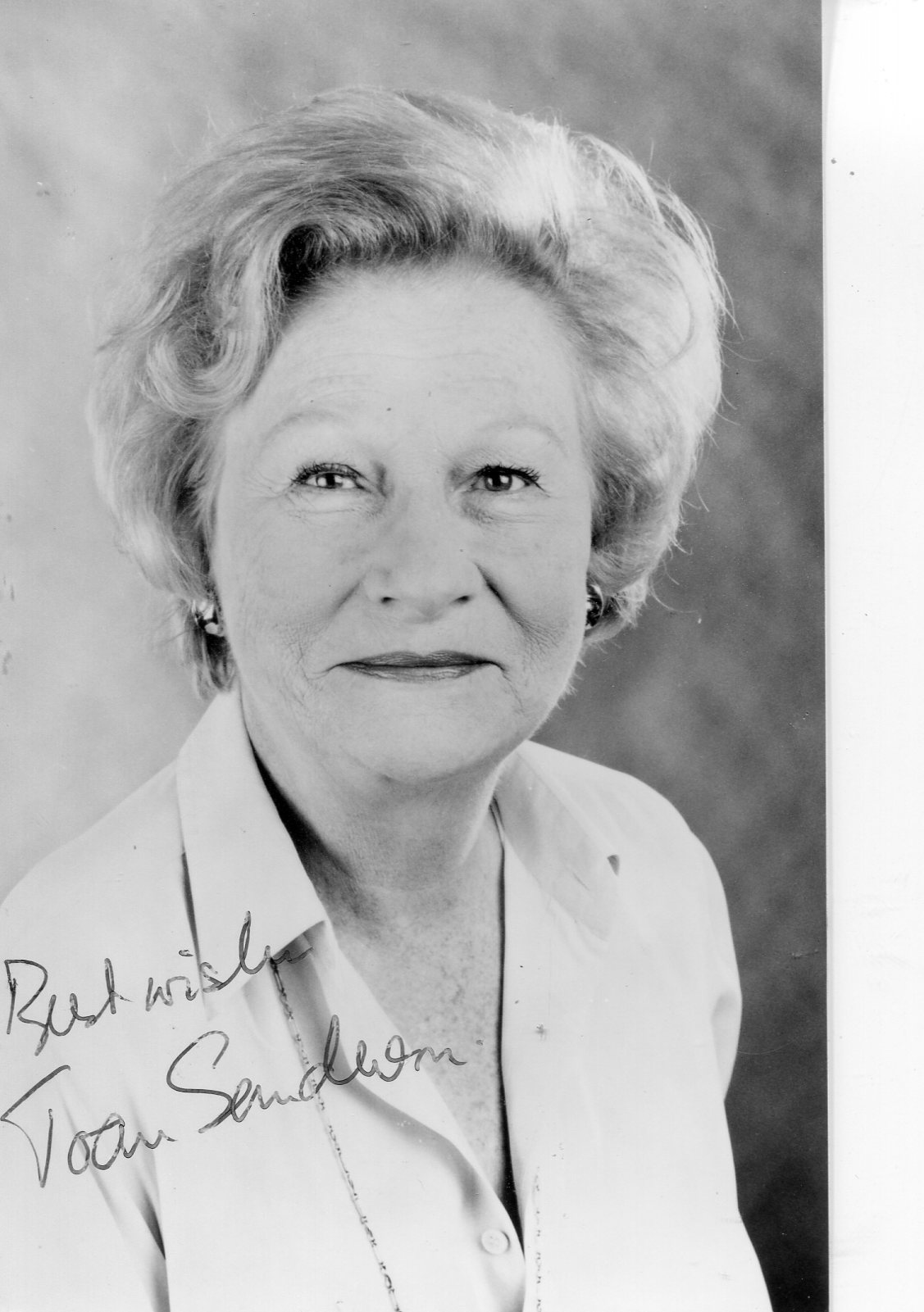 Joan Sanderson – Movies, Bio and Lists on MUBI