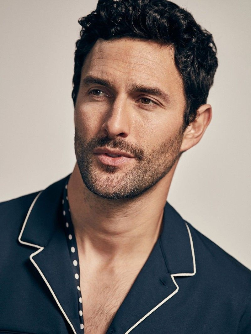 Noah Mills – Movies, Bio and Lists on MUBI