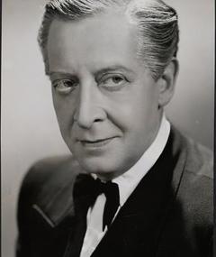 Mädchen am Kreuz – Elenco e Equipe na MUBI