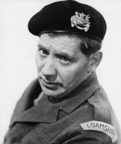 Alfie Bass – Movies, Bio and Lists on MUBI