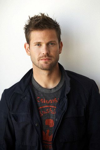 Matthew Davis Biography
