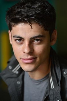 Chris Petrovski – Films, Biographies et Listes sur MUBI