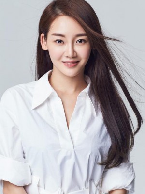 Miao Miao – Movies, Bio and Lists on MUBI