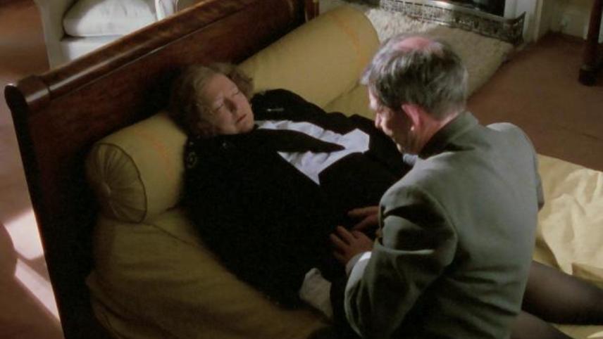 Agatha Christies Miss Marple The Mirror Crackd From Side To Side