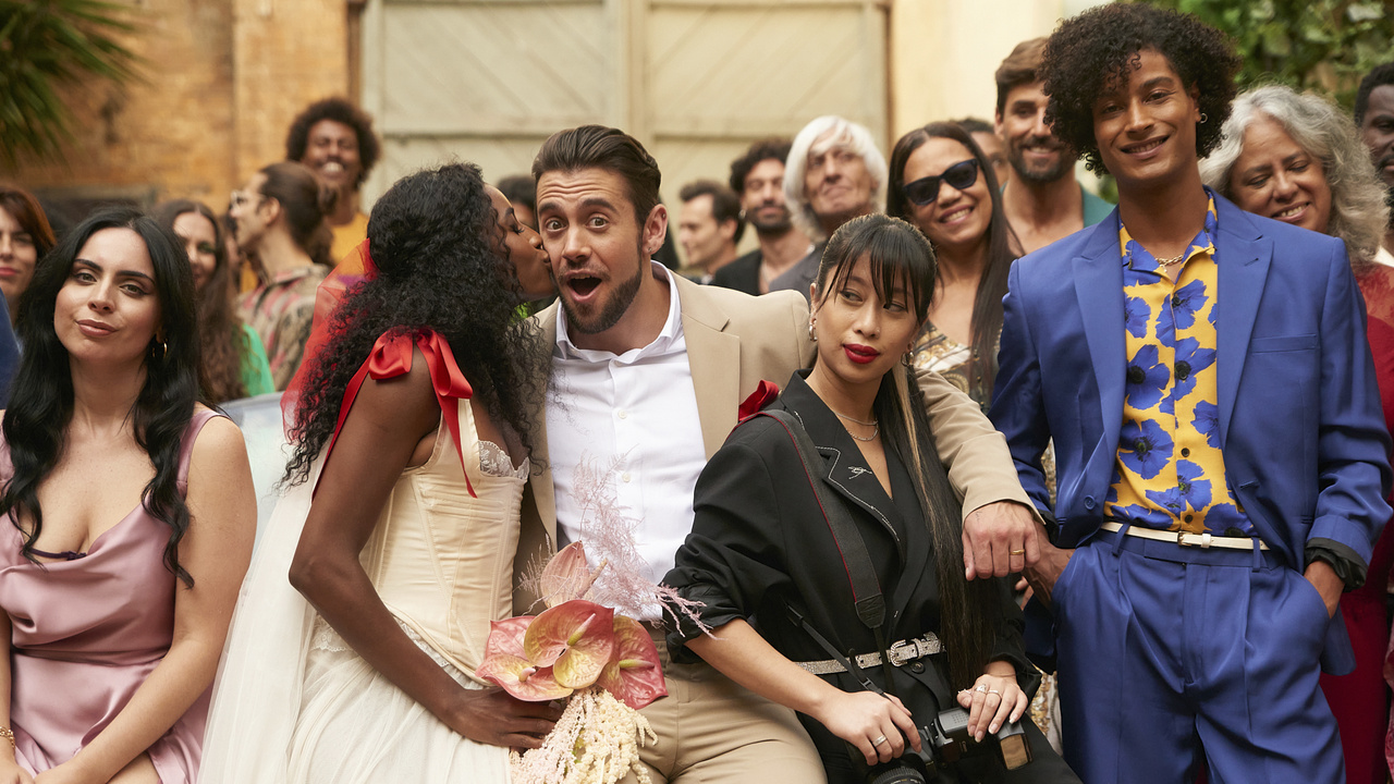 The wedding date cast and crew | Beachweddingtips.com