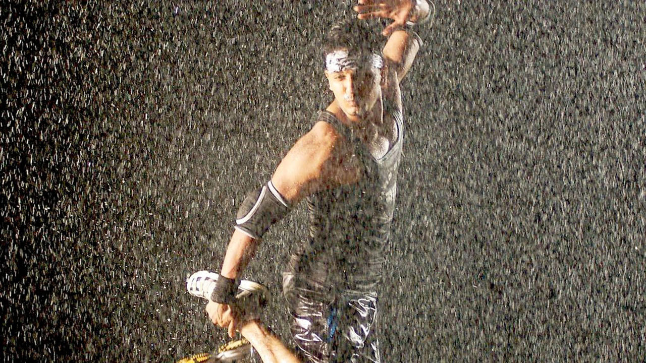 Akshay Kapoor Fast Forward